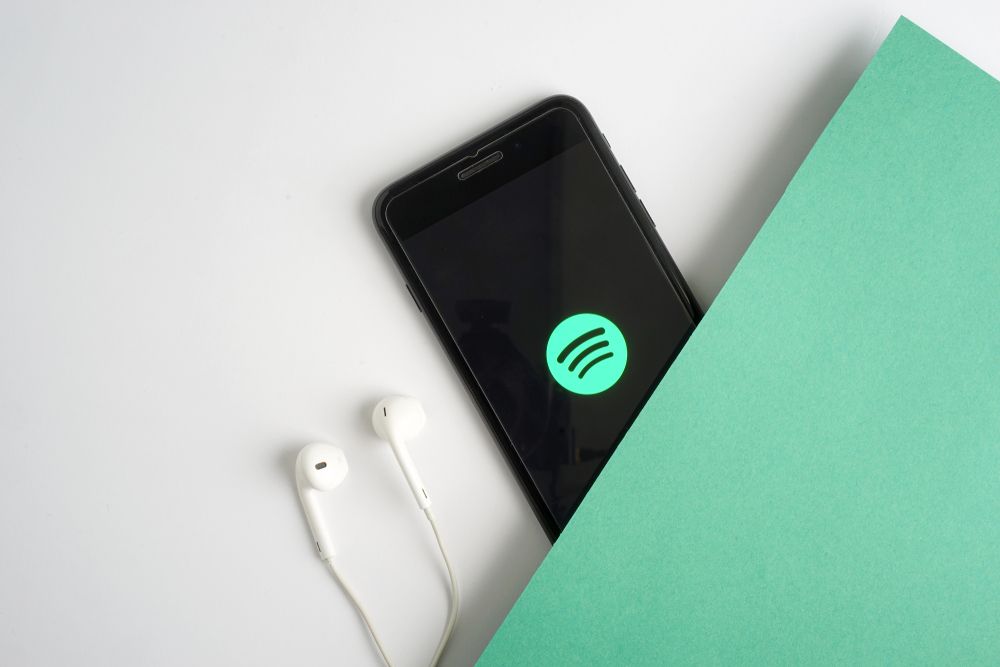 Spotify Trials New ‘Stories’ Feature for Influencer Playlists ...